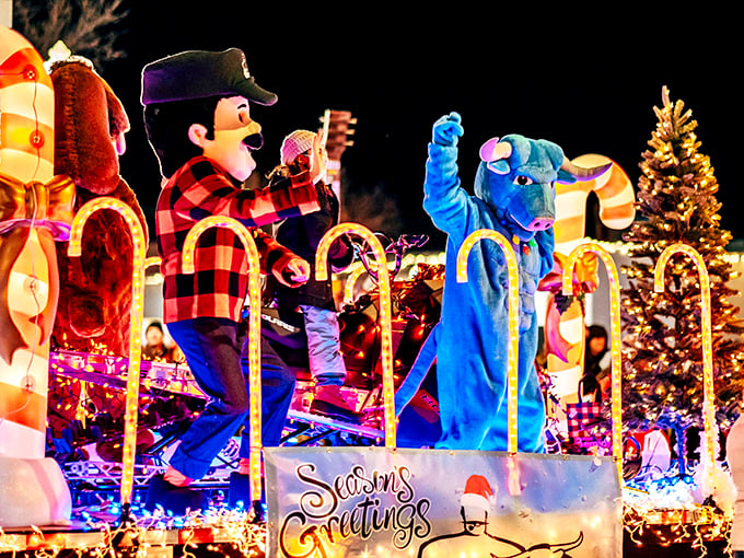 Cruise into Bemidji and snap a selfie with Minnesota&rsquo;s giants&mdash;holiday road trips don&rsquo;t get better than this.