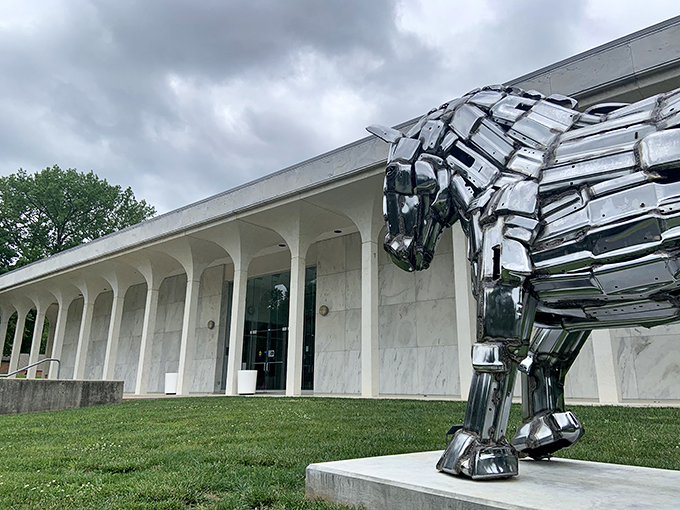  Sculptures among the trees, galleries in the woods. Who says culture can't be a breath of fresh air?