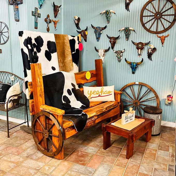Yeehaw meets moo-velous! This cowhide throne is the perfect perch for any aspiring cattle baron. John Wayne would approve.