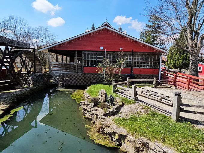 Red, rustic, and ready for its close-up. This mill is more photogenic than most Instagram influencers. #NoFilterNeeded