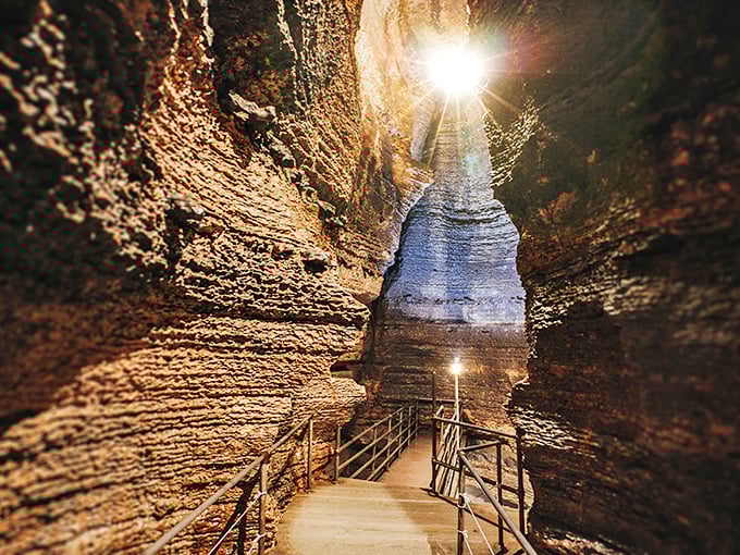 Niagara Cave: Indiana Jones, eat your heart out! This subterranean wonderland is like Mother Nature's own theme park, minus the overpriced souvenirs.