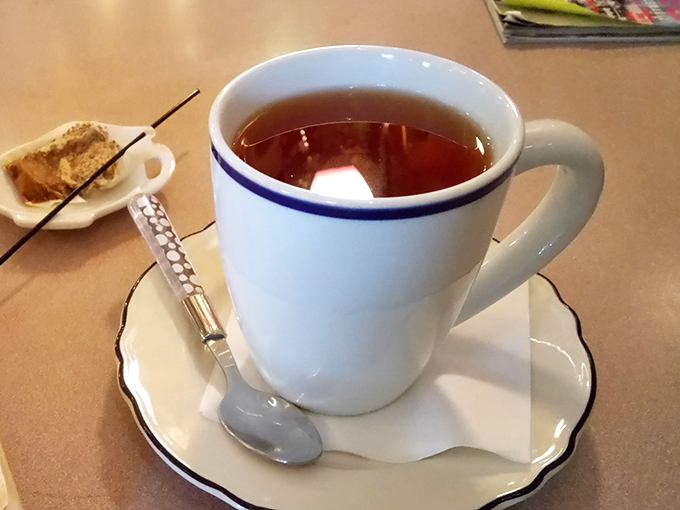 A spot of tea to soothe your soul. Even the Queen would trade her crown for this royal brew.