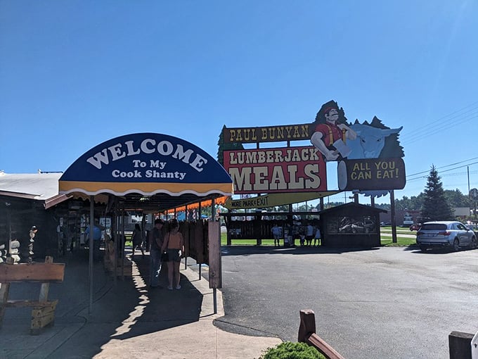 Timber! Your diet's about to fall at this larger-than-life eatery. A must-stop on any Wisconsin Dells adventure.