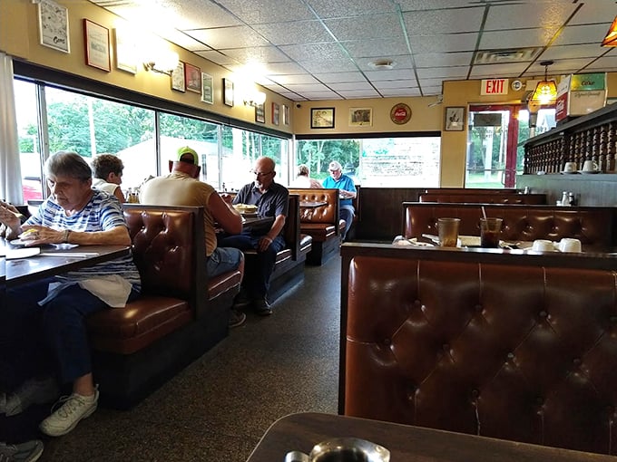 A slice of Americana, served with a side of friendly chatter. It's where everybody knows your name &ndash; or at least your usual order.