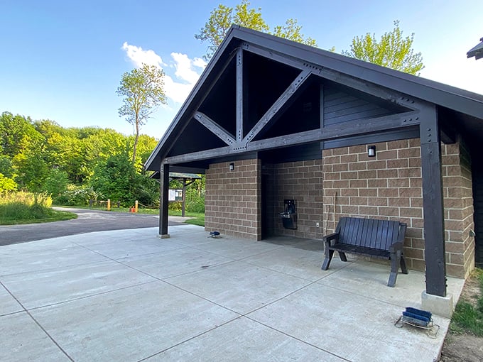 Clean and serene! These well-maintained facilities prove that even in the great outdoors, a little civilization goes a long way.