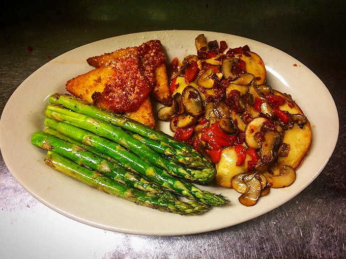 Who said you can't have it all? This plate is a delicious balancing act of indulgence and nutrition.