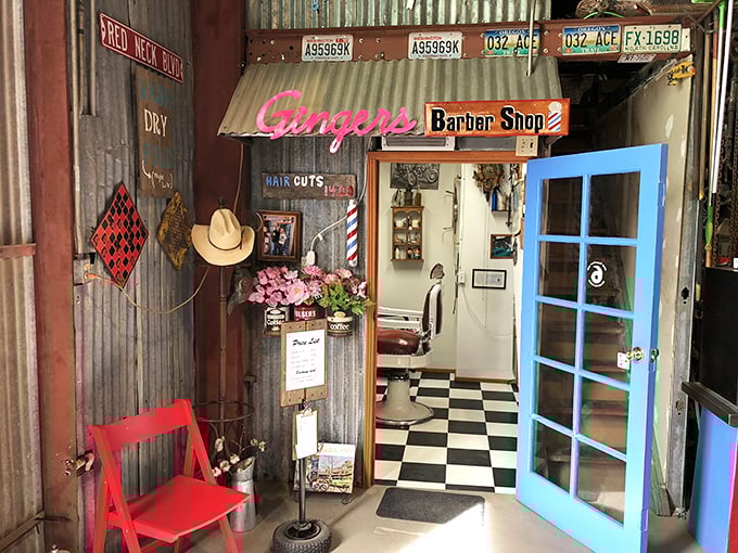 "A little off the top? No problem!" This mini barbershop proves that in the world of dwarf cars, no detail is too small.