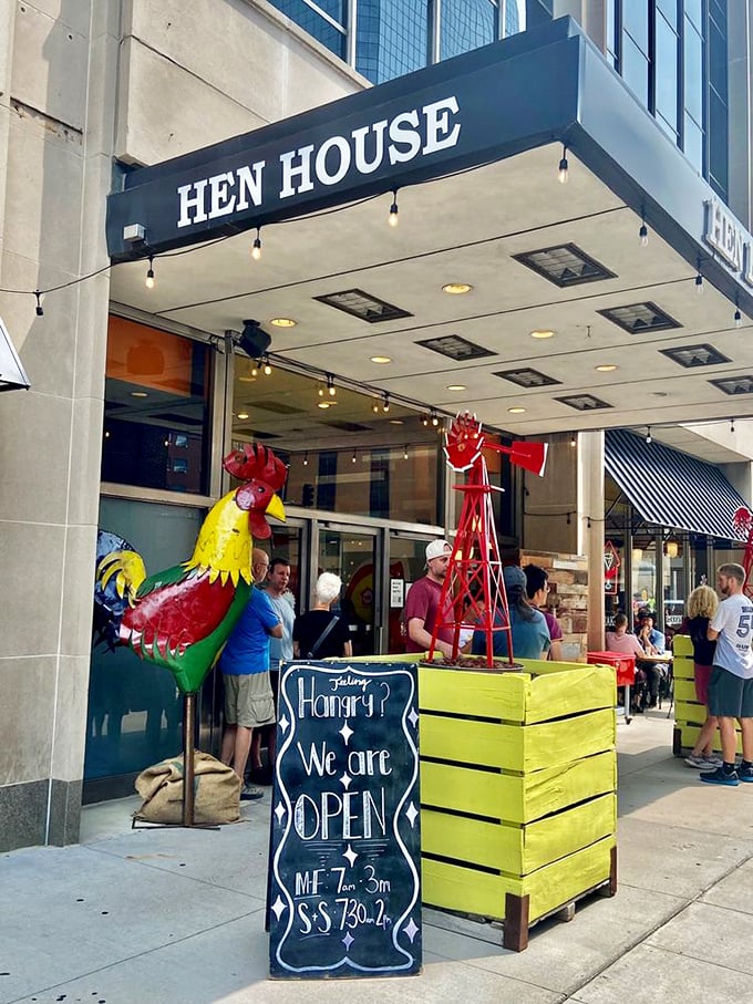 Your downtown breakfast destination. Hen House Eatery: where every road tripper feels like a city slicker.