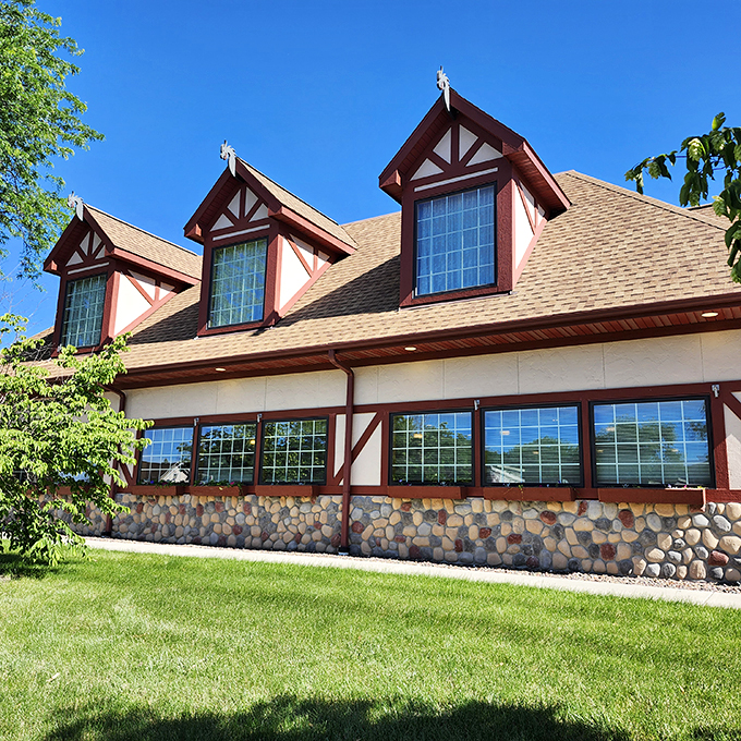 Straight out of a Scandinavian fairy tale! Expect trolls, elves, and the best darn pie this side of Oslo.