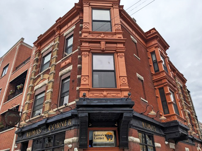 A corner of culinary rebellion in classic Chicago architecture. Kuma's exterior is where old-school charm meets new-school flavor.