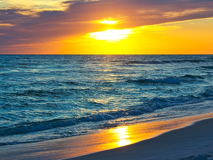 Golden hour glory: The sun bids adieu in spectacular fashion. If sunsets were music, this one would be a power ballad.