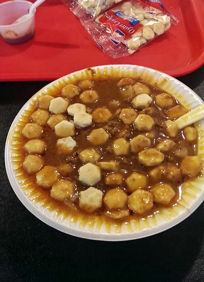 Crackers floating in a sea of chili: It's not a life raft, it's dinner! And what a delicious voyage it promises to be.