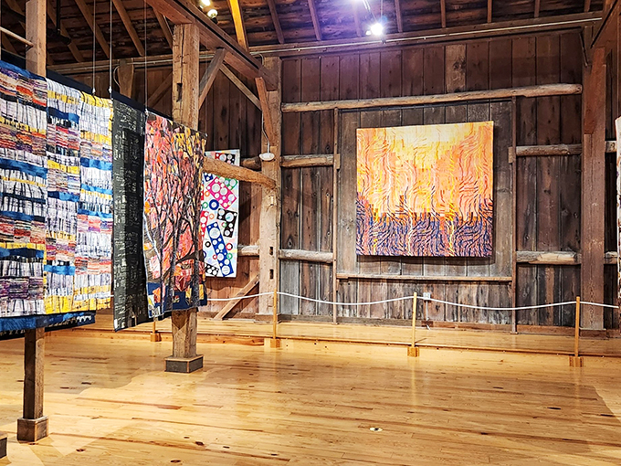 Where rustic charm meets artistic flair. It's like Martha Stewart and Picasso had a barn-warming party.