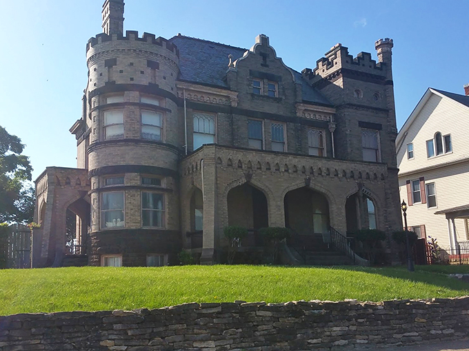 Behold the Castle Inn in all its glory! It's like someone plucked a piece of Europe and plopped it right in the Ohio countryside.
