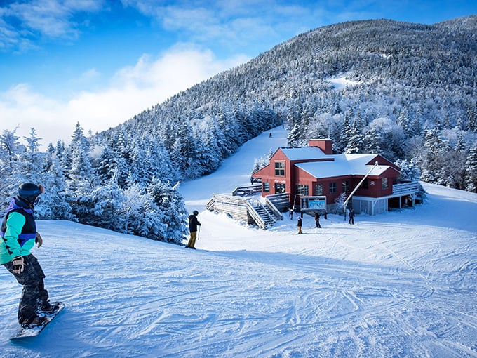 Slope-side serenity! Sugarbush's quaint lodges nestled in snowy woods look like they're straight out of a Hallmark movie. Cue the meet-cute and cocoa!