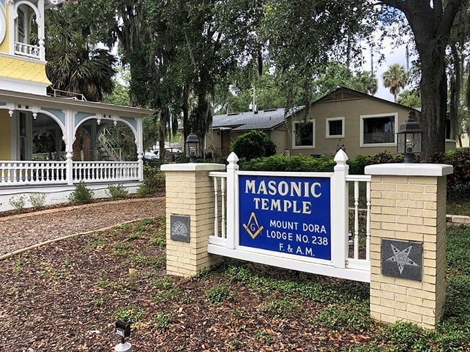 Masonic mysteries abound! This sign hints at the secret society shenanigans that might've gone down in the Donnelly House.