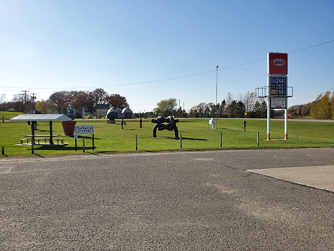 Roadside attraction or modern-day Stonehenge? Vining's sculptural skyline turns a simple pit stop into an unforgettable adventure.