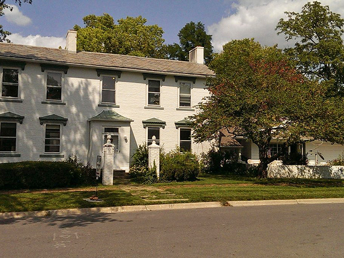 Old-world charm meets new-world cool in Worthington. With a library this inviting, you might actually finish that book club novel!