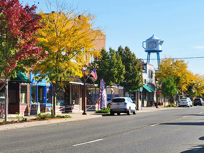 Lindstrom: Is that a giant coffee pot or the world's most caffeinated water tower? Either way, I'm intrigued!