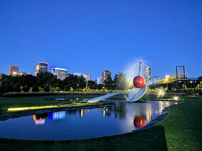 Spoonbridge and Cherry: Where dessert meets modern art! This iconic sculpture serves up a giant helping of whimsy.
