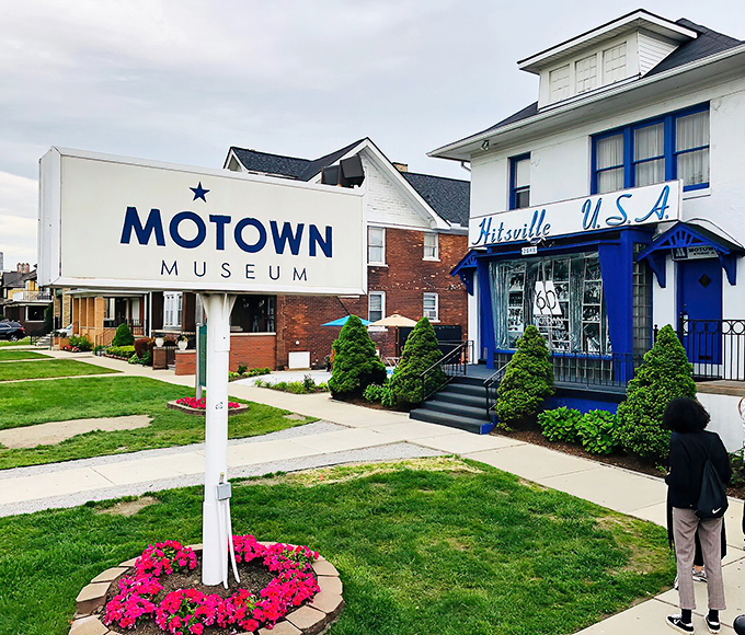 Hitsville U.S.A.: Where musical dreams come true! The Motown Museum's iconic fa&ccedil;ade beckons you to step into a world of soul-stirring melodies and chart-topping history.