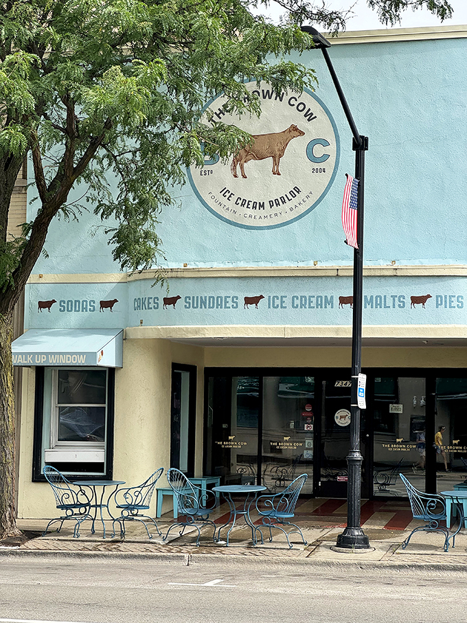 Moo-ve over, ordinary ice cream! This cow-themed parlor is udderly delightful, with a menu that'll make you cream with joy.