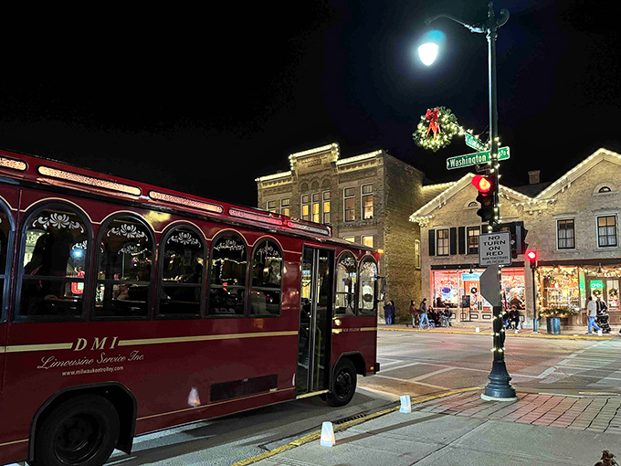 Road-weary? Cedarburg's charm is the perfect fuel. This trolley ride is smoother than your car's cruise control!