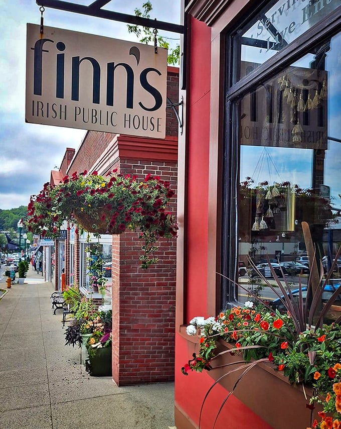 Step into a world where Guinness flows like water and the craic is always mighty. Sl&aacute;inte, indeed!