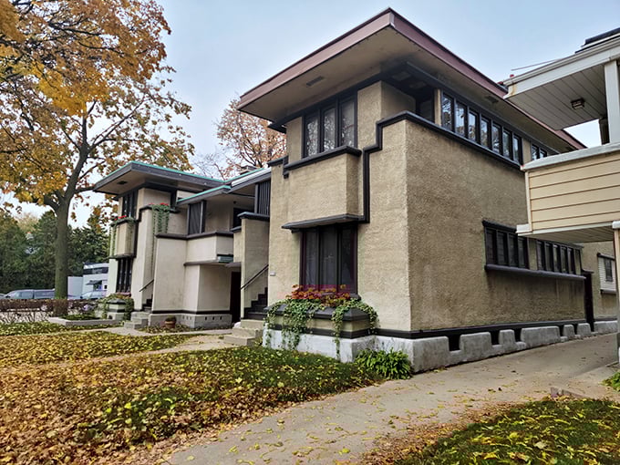 Honey, I shrunk the Prairie School! Wright's American System-Built Homes are a roadside revelation.