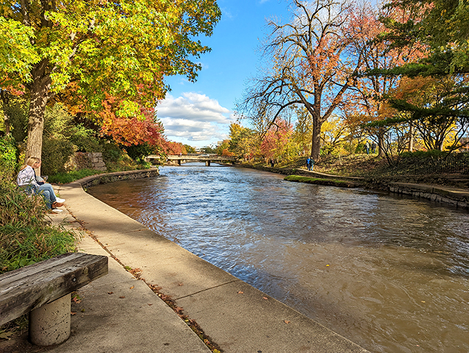 Autumn paints the Naperville Riverwalk in Technicolor. It's like Mother Nature's own Oscars ceremony, and every tree is vying for Best Dressed!