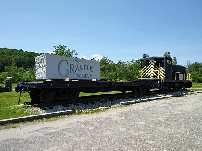 From quarry to quaint museum, the granite journey is set in stone here. It's geology meets artistry, with a dash of heavy machinery.