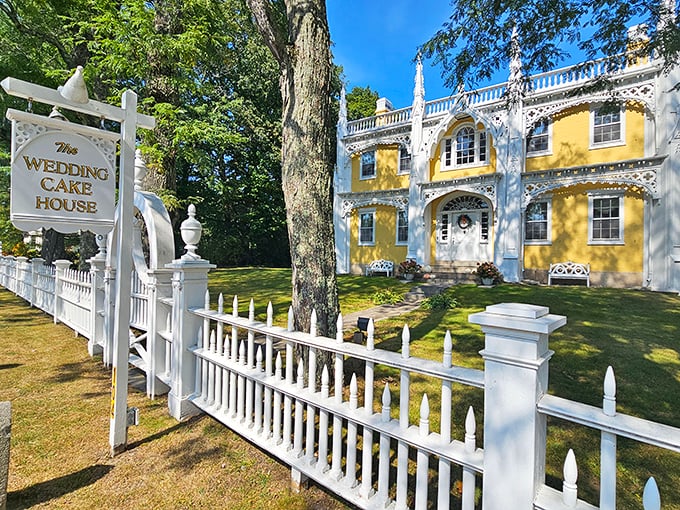 Frosting enthusiasts, rejoice! This architectural sugar rush is the ultimate eye candy for sweet-toothed travelers.