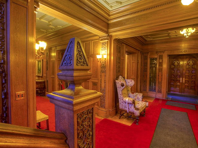 Step into the entryway and prepare to be transported back in time. It's like walking onto the set of "The Great Gatsby"!