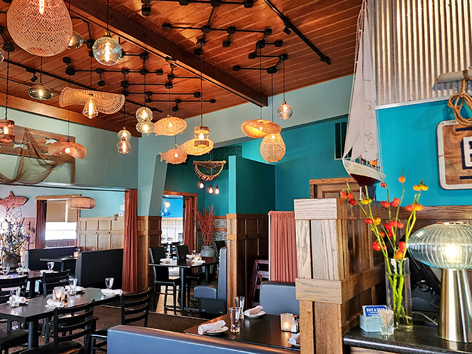 Step inside and let the nautical vibes wash over you. It's like the Love Boat and a New England fish shack had a stylish Midwestern baby.