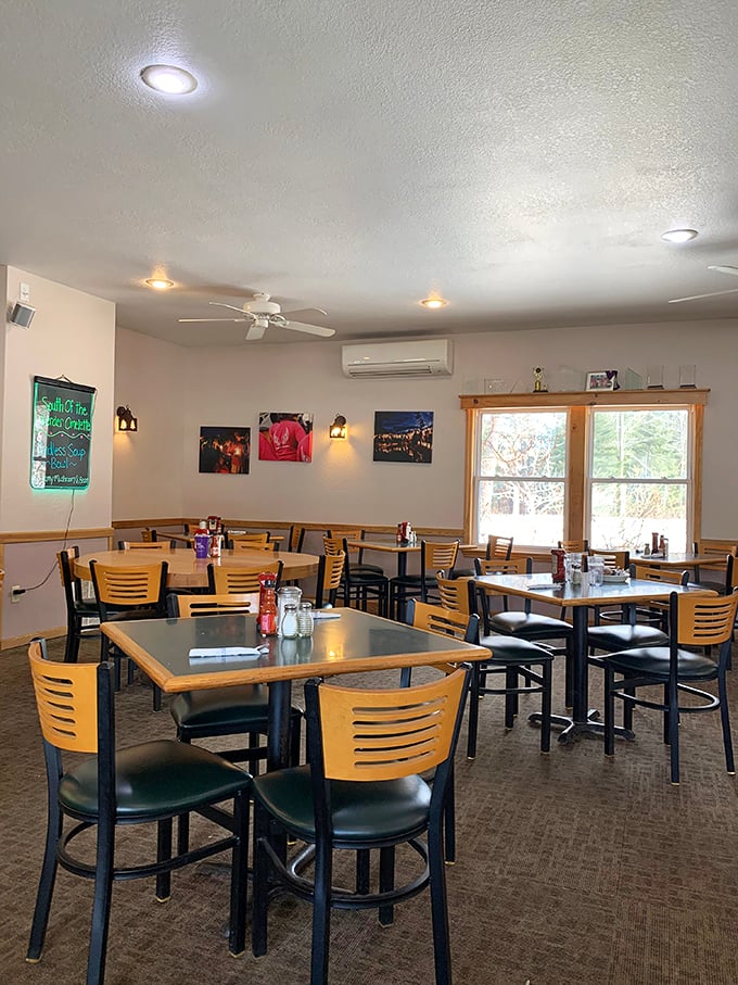 Step inside and you're transported to a cozy haven where comfort food reigns supreme. The warm lighting and homey decor make you feel like you've just walked into grandma's kitchen.