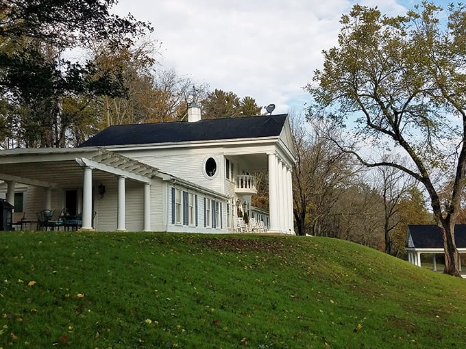 Who needs a time machine? This charming side view transports you straight to the era of horse-drawn carriages and witty repartee.