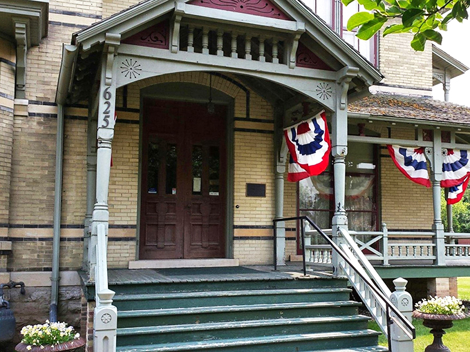 Step into a time warp! These stairs might not lead to Narnia, but they'll transport you to a world of Victorian splendor.