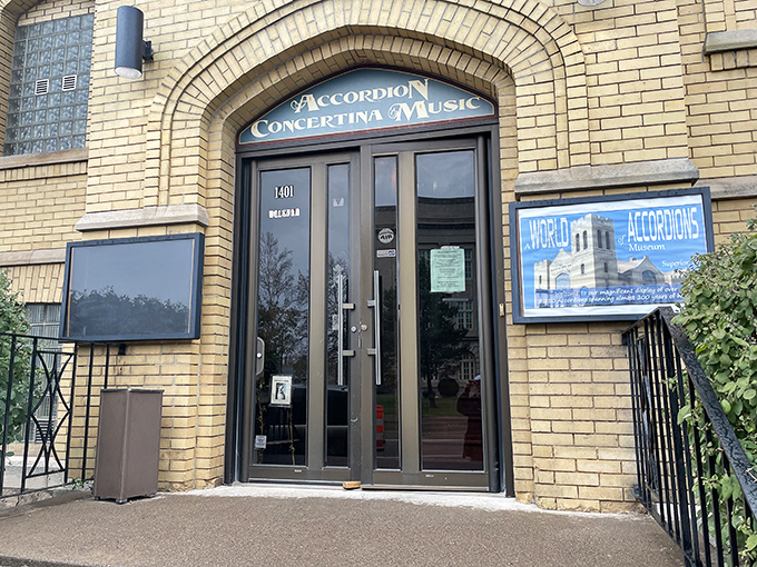 "Open sesame" to a world of bellows and buttons! This entryway promises a symphony of accordion adventures waiting just beyond the threshold.
