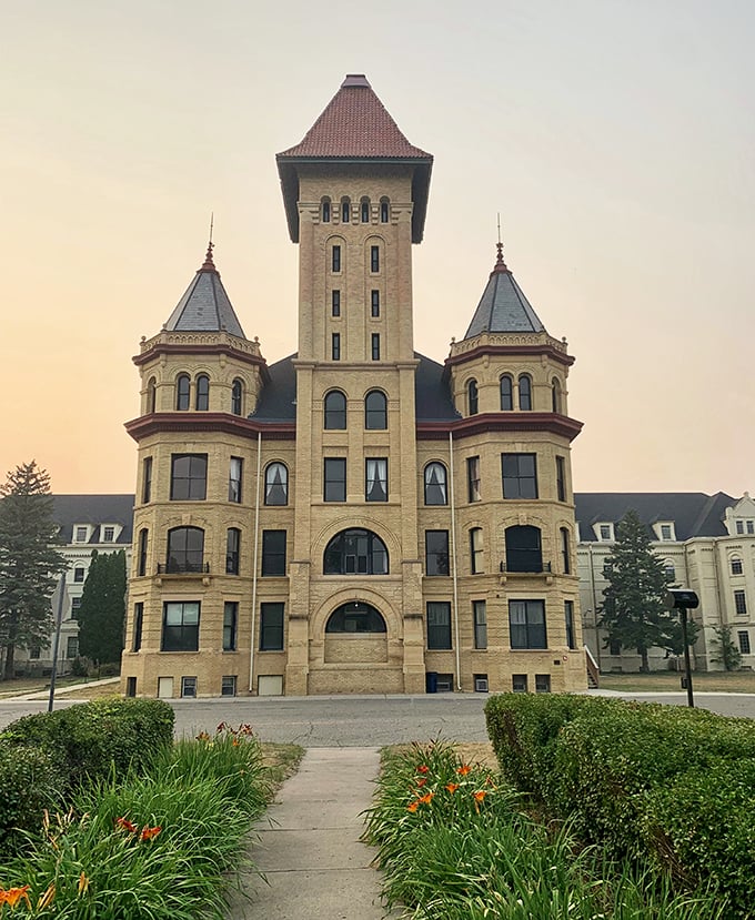 "Welcome to the world's most intimidating bed and breakfast!" The central tower stands tall, as if daring you to ring the bell. Anyone for high tea?