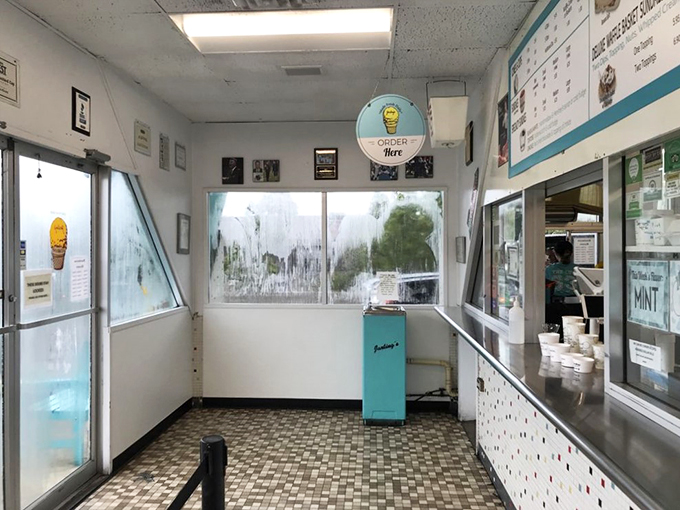 Step into a time machine of taste! The interior whispers of simpler days, but the flavors? They're shouting "Try me!" from behind the counter.