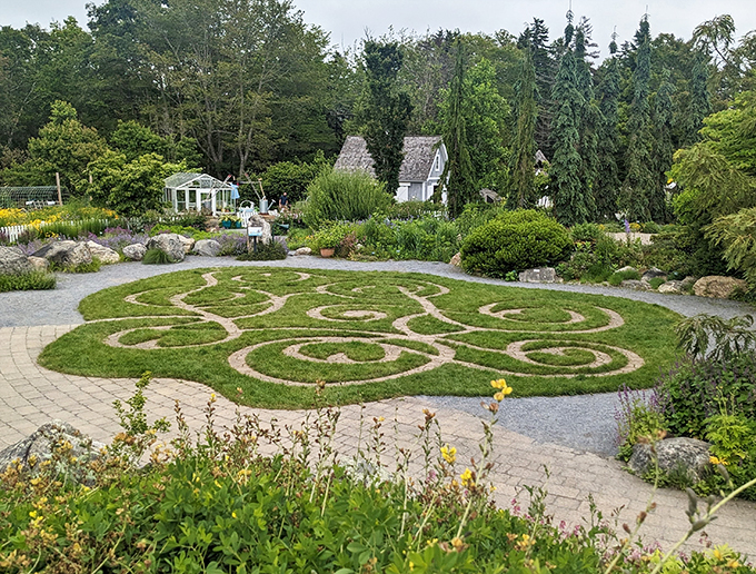 Detour into dreamland! This mesmerizing maze is your ticket to a zen pitstop on your Maine adventure.