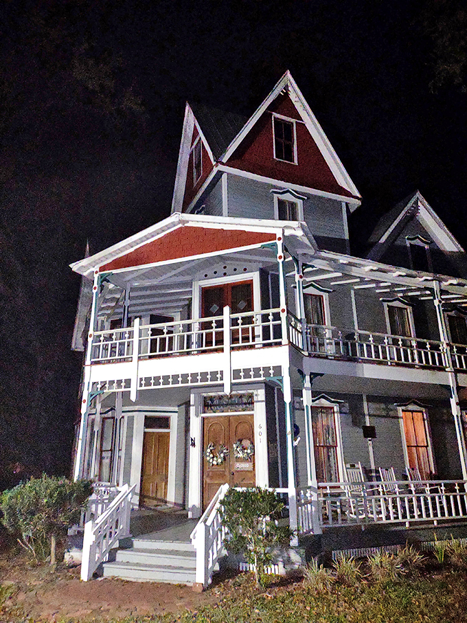 Victorian charm meets ghostly intrigue: The May-Stringer House looks like it's straight out of a Tim Burton fever dream.