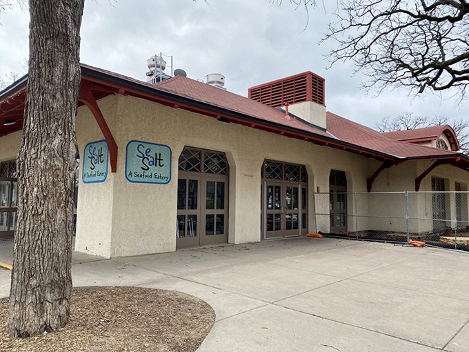 Nature meets nurture (of your appetite)! Sea Salt's park-side perch is a refreshing rest stop on your culinary journey.