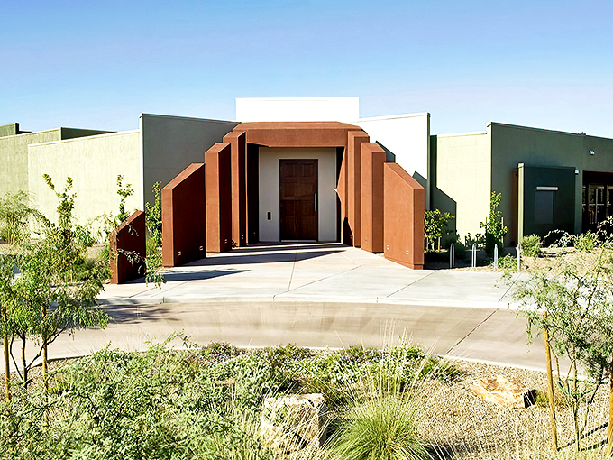 Tiny worlds, big imagination! This Tucson gem showcases miniature marvels that'll make you feel like Gulliver in Lilliput.