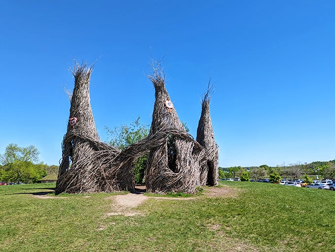 Where every season is showtime! The Arboretum's ever-changing landscape is Mother Nature's own Broadway.