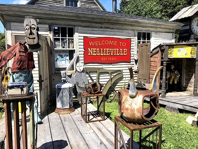 Roadside attraction meets flavor sensation. It's a sweet spot that'll make you forget about reaching your destination.