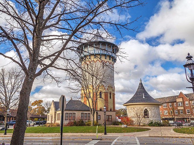 Winding streets that would make a GPS cry uncle. Riverside's layout is so quaint, you half expect to stumble upon a hobbit hole.