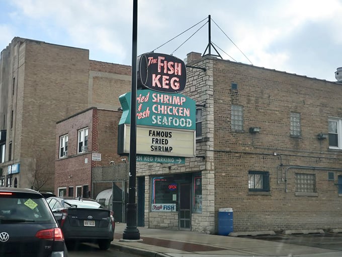 Smelt the roses &ndash; or better yet, the fried fish! This corner spot is serving up seafood so addictive, you'll need a 12-step program to quit.