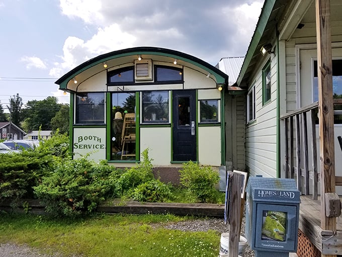 Step into a Norman Rockwell painting at The Royal Diner. Booth service and comfort food await in this charming time capsule.