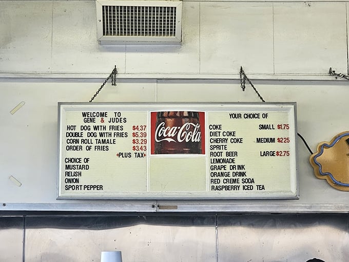 Simplicity is the ultimate sophistication. This menu is shorter than a Chicago winter day, but twice as satisfying.